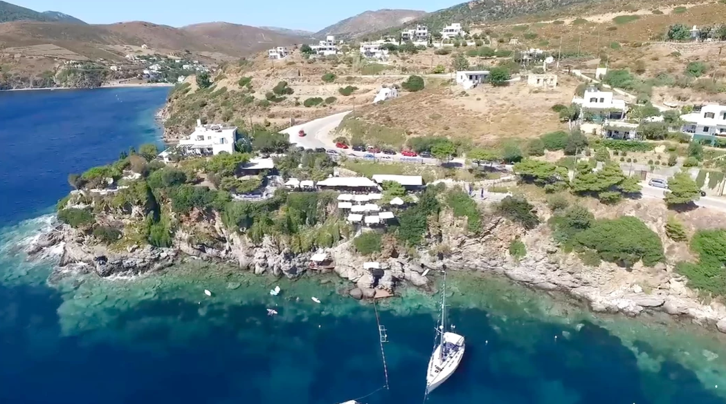 KAVOS Lounge Cafe